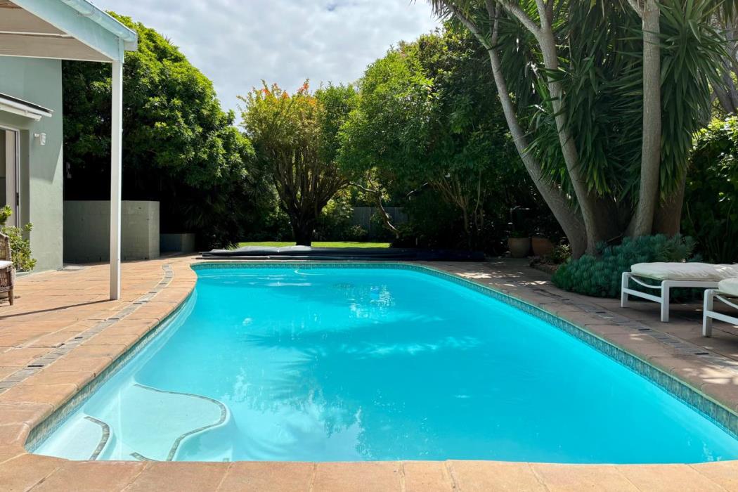 Pepper Lane | Cape Villa Collection